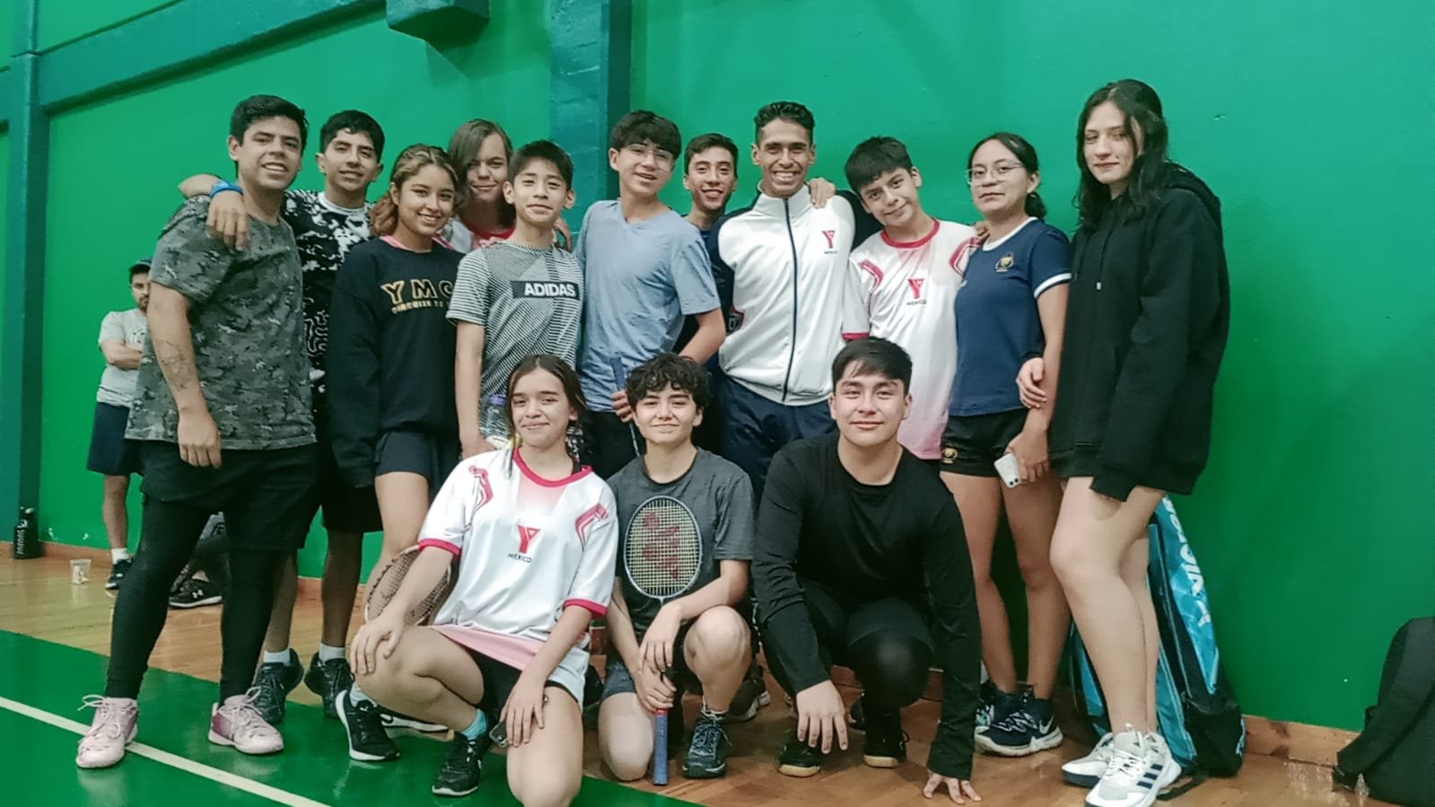 Pablo Padilla y Antonio Lara promesas del Bádminton en México - Revista ...